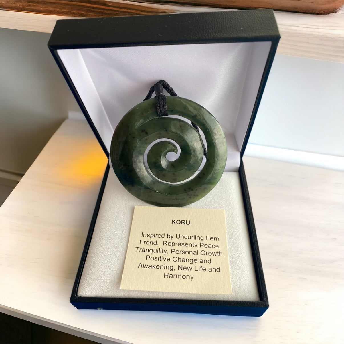 NZ Greenstone (Pounamu) Closed Koru Pendant | Gizzy Gifts and More ...